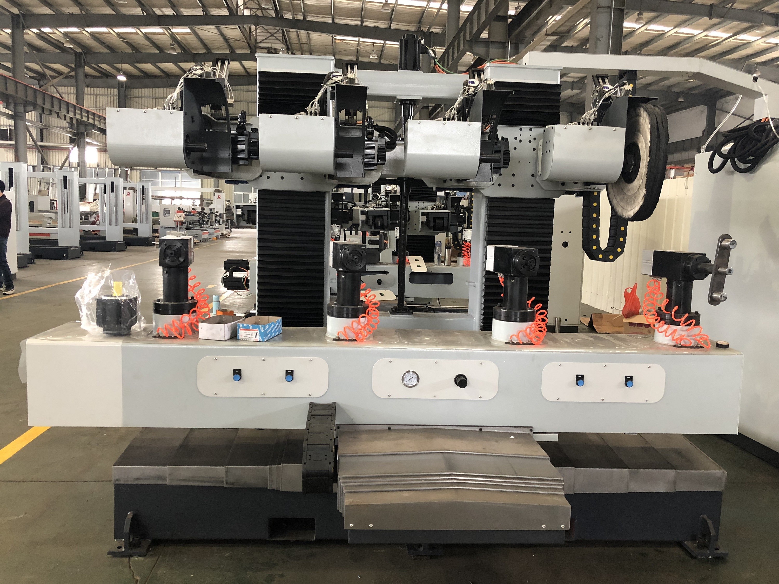 Labor Saving Automatic Polishing Machine High Precision With Servo Motor